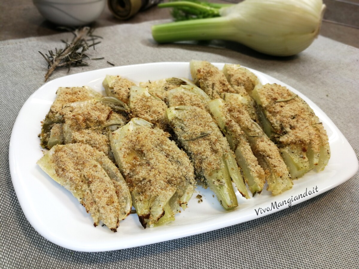 Finocchi al forno, contorno leggero e sfizioso - Vivo Mangiando